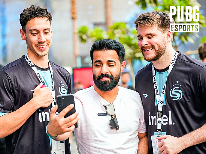 PUBG Photo Series: Sharing Smiles! - NEWS - PUBG ESPORTS